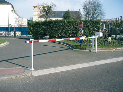 Access Control Arm Barriers - Automatic & Manual | Barriers Direct