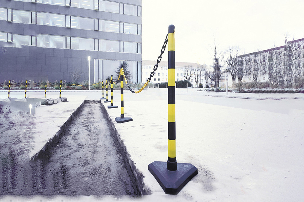 Chain Post For Convenient Barrier Safety | Barriers Direct | Barriers ...