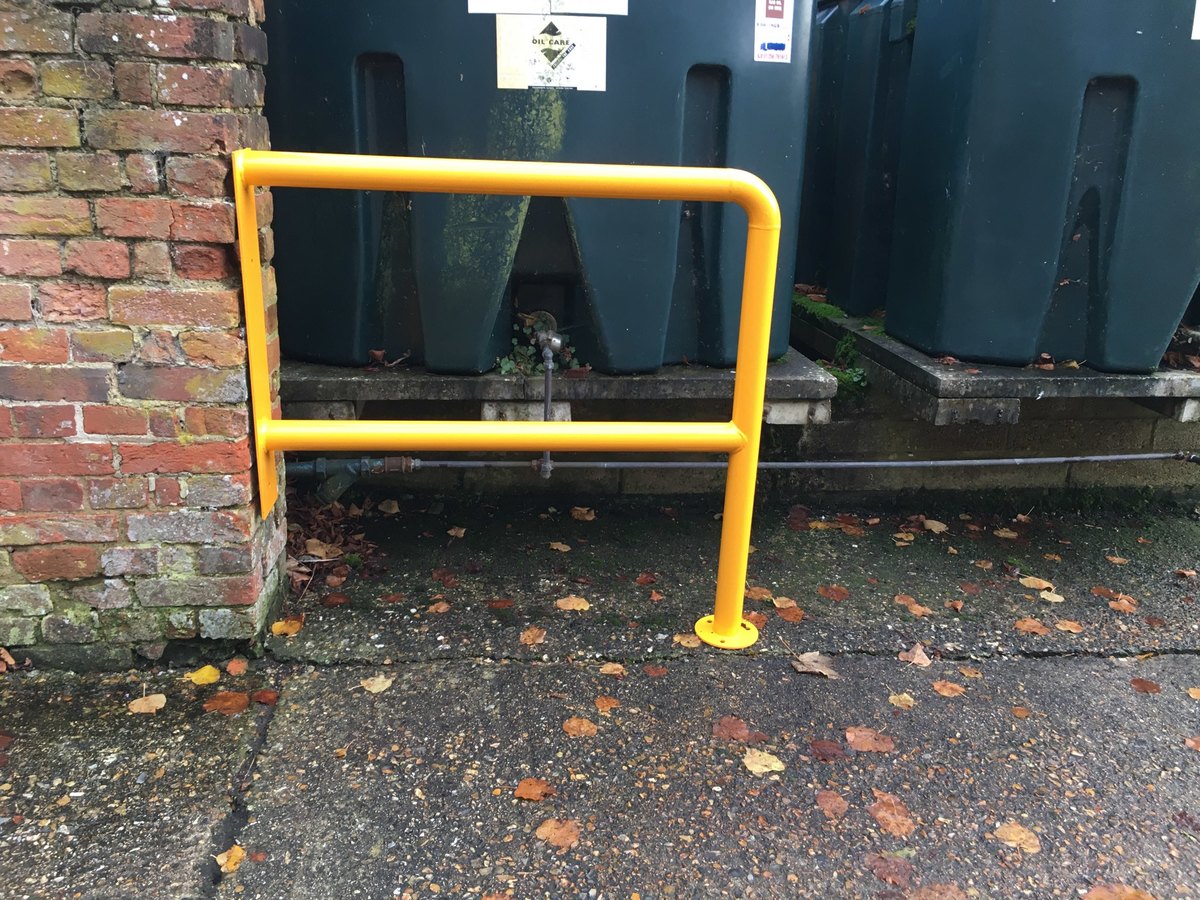 Hooped Perimeter Barrier (60mm DIA) Low Level - Knee Rail (bolt down ...